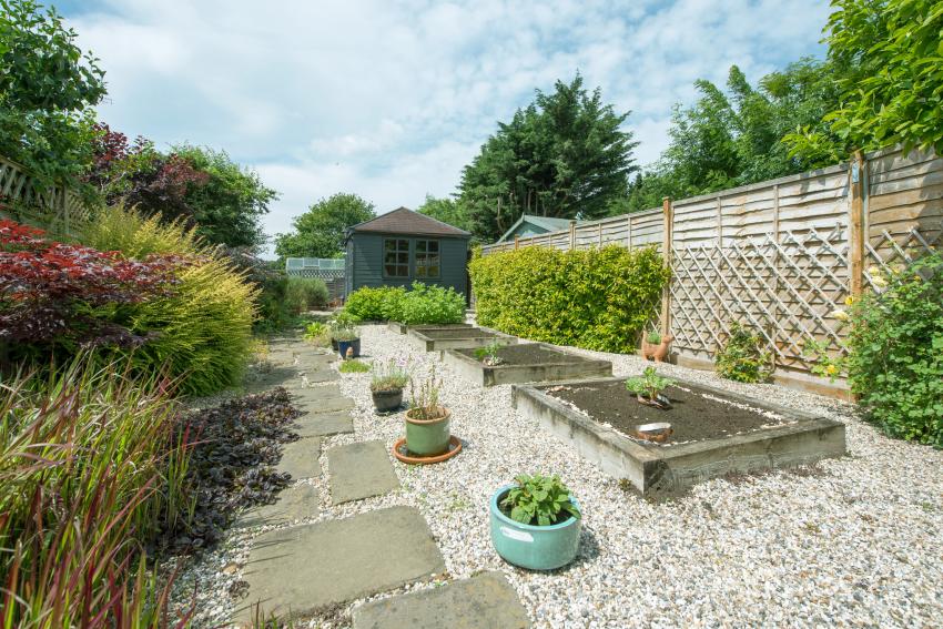 32 Meditation Garden Ideas for a Peaceful Outdoor Space | LoveToKnow