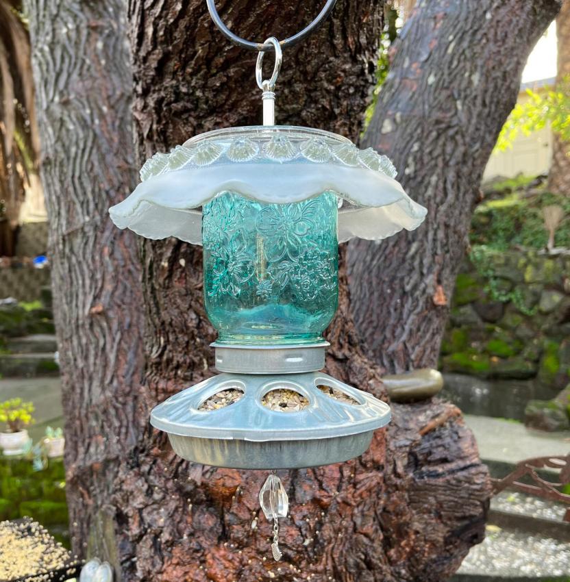 10 DIY Bird Feeder Ideas to Feed Your Feathered Friends | LoveToKnow