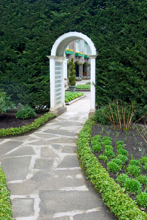 Types Of Garden Arches And Arbors - Garden Design Ideas