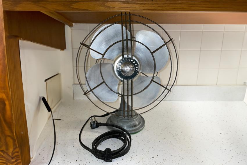 8 Vintage Household Items That May Be Worth a Small Fortune | LoveToKnow