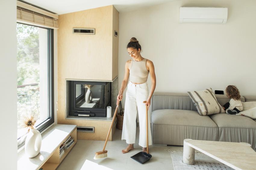 10 Tricks to Clean Your House Fast Before Visitors Pop In | LoveToKnow