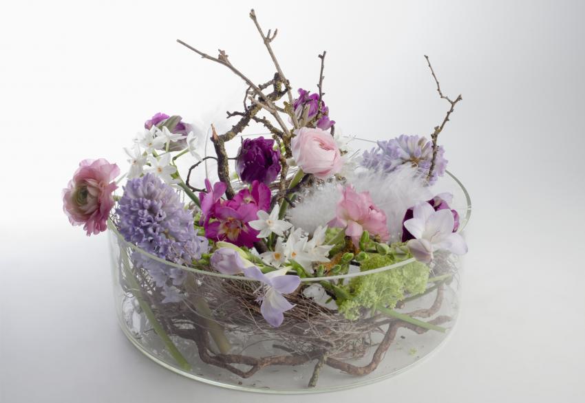 18 Sparkling Ideas for Decorating With Glass Bowls | LoveToKnow