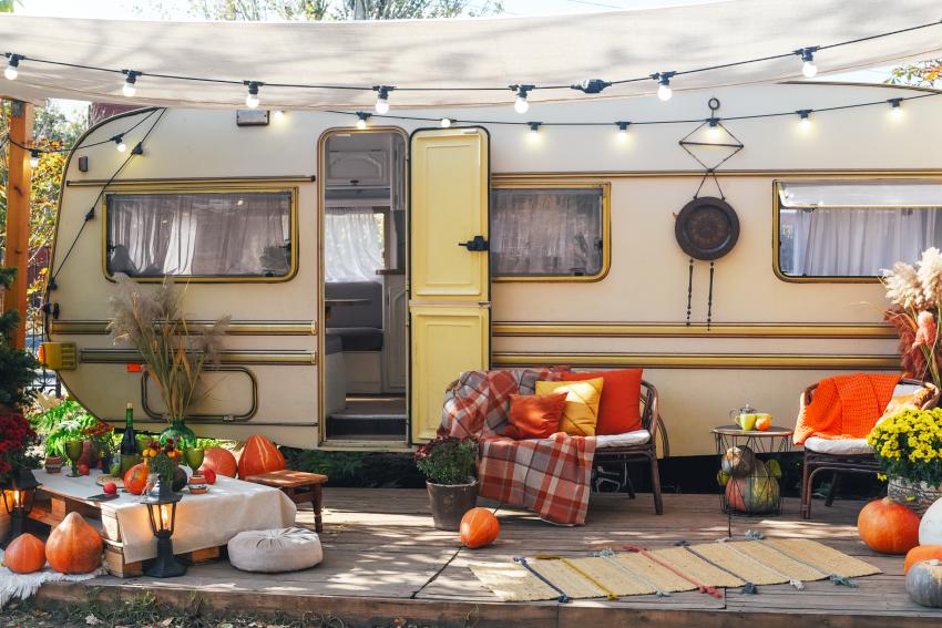 13 Camper Decor Ideas to Personalize Your Home on Wheels | LoveToKnow