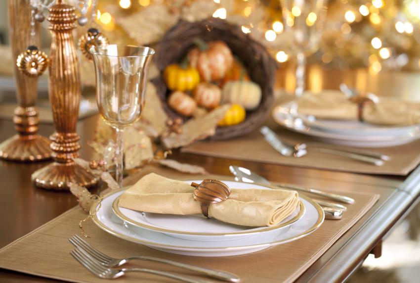 21 Warm & Cozy Fall Table Decor Ideas to Welcome Autumn | LoveToKnow