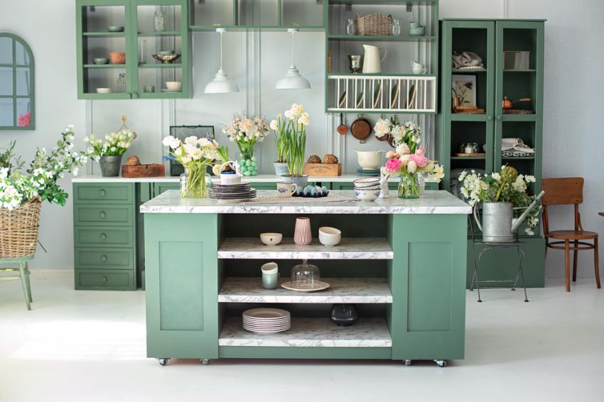 Spring Refresh: 9 Ways to Add a Touch of Spring to Your Decor | LoveToKnow