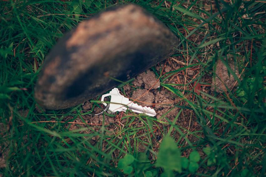 You Can Help Prevent Break-ins: Stop Doing These 13 Things | LoveToKnow