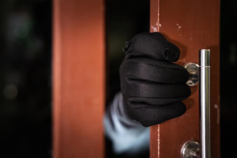You Can Help Prevent Break-ins: Stop Doing These 13 Things | LoveToKnow