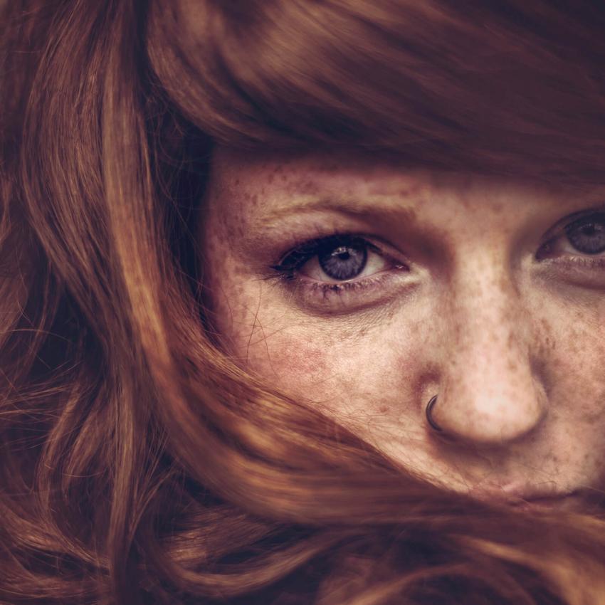 Exploring the Dynamic Traits of a Leo Woman | LoveToKnow