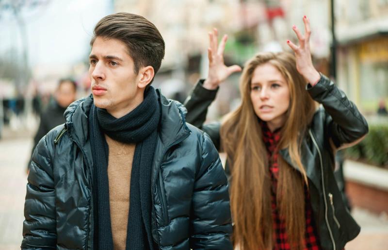 Discovering Love with Incompatible Zodiac Signs | LoveToKnow