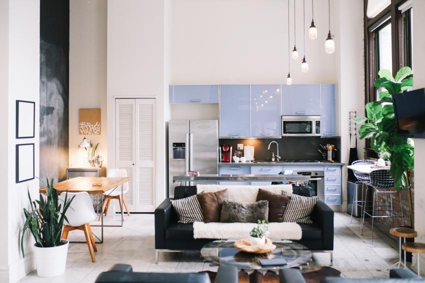 15 Ideas for Eclectic Decor That Looks Intentional | LoveToKnow