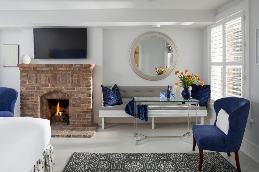 22 Stylish Ideas to Decorate a Modern Keeping Room | LoveToKnow