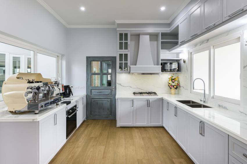 13 Modern Pantry Door Ideas for a Stylish Kitchen Update | LoveToKnow