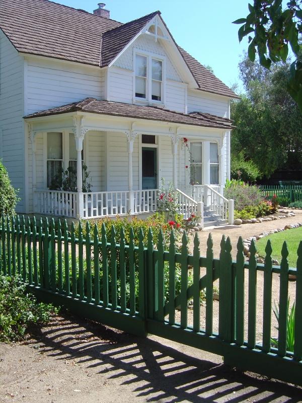 Quaint Country Farmhouse