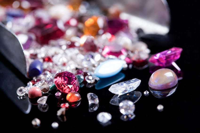 16 Pictures of Ruby Gemstones to Inspire You | LoveToKnow