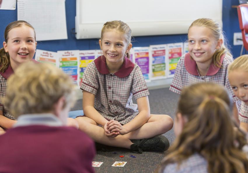 13 Easy Card Games for Kids That'll Keep Them Interested | LoveToKnow