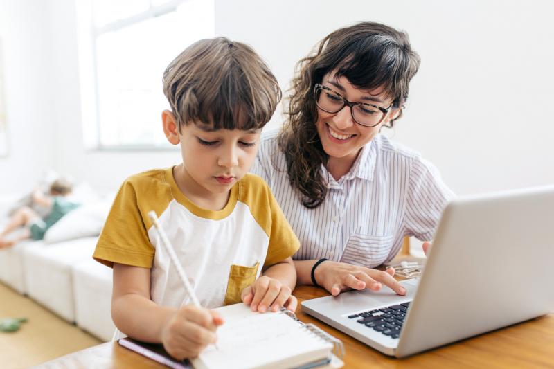 Guide to Authoritative Parenting Style With Examples | LoveToKnow