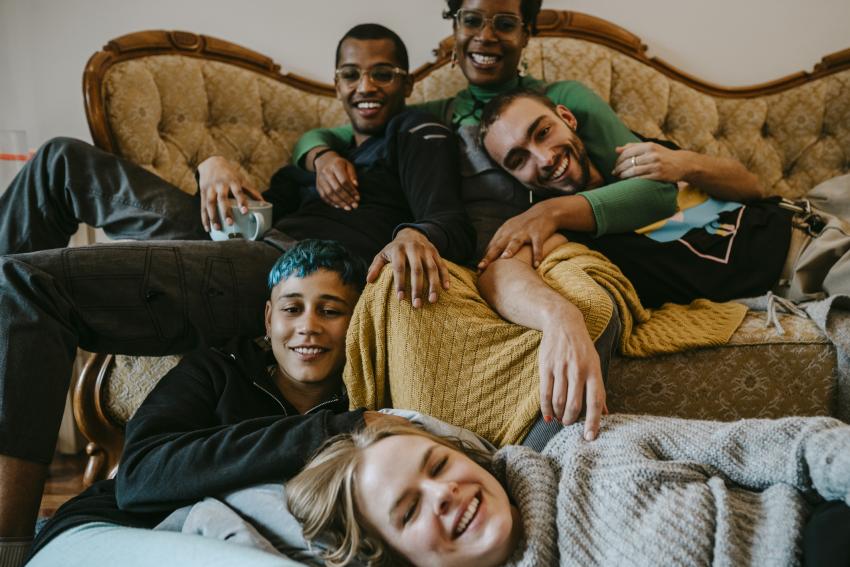 16 Friendship Poses That Show Off Your Bond | LoveToKnow