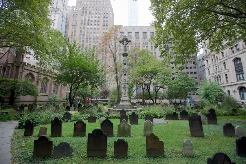13 of the Most Famous & Fascinating Cemeteries in the U.S. | LoveToKnow