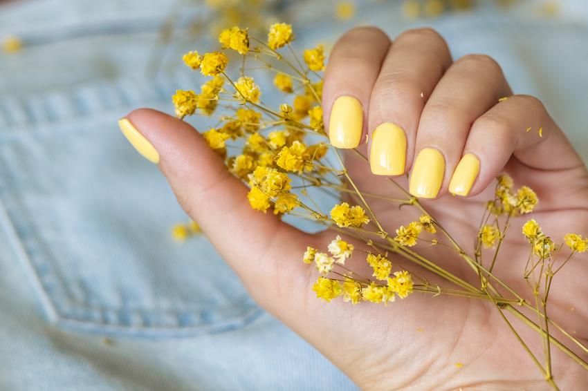 14 Cute Bright Summer Nail Ideas & Colors for Fun in the Sun | LoveToKnow