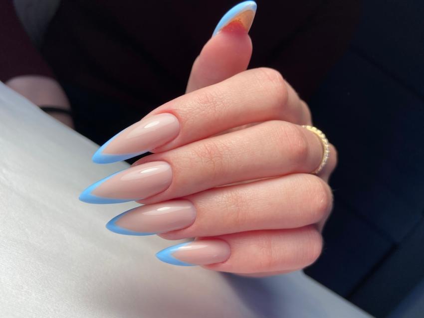16 Fun Blue Nail Design Ideas That Blew Us Away | LoveToKnow