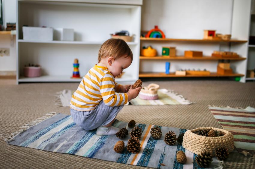 12 Common Household Items That Can Be Used as Kids' Toys | LoveToKnow
