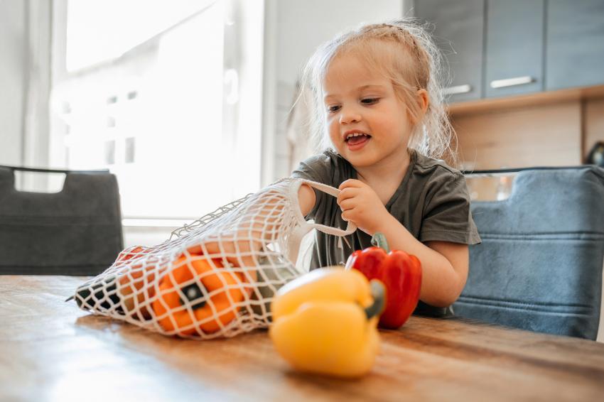 12 Common Household Items That Can Be Used as Kids' Toys | LoveToKnow