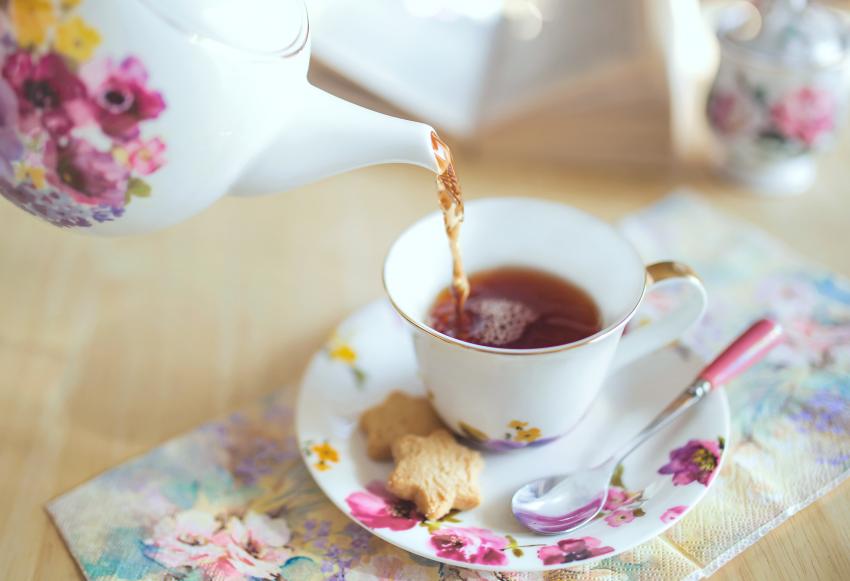 12 Ideas for an Elegant Garden Tea Party | LoveToKnow