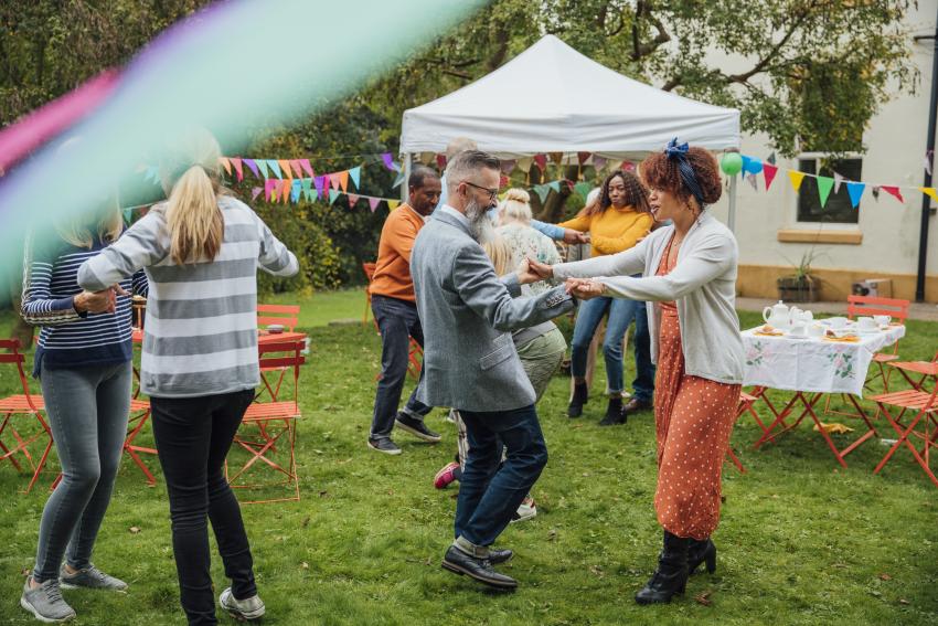 12 Ideas for an Elegant Garden Tea Party | LoveToKnow