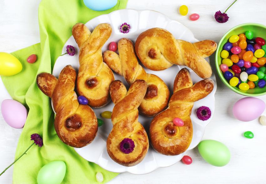 10 Ideas for an Adorable Somebunny Is One Party | LoveToKnow