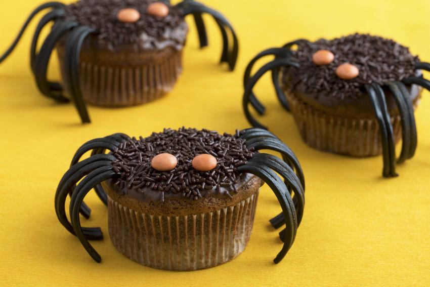 23 Effortless Cupcake Decorating Ideas for Any Celebration | LoveToKnow