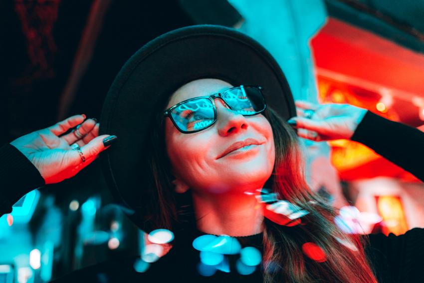 15 Neon Party Ideas Glowing With Pizzaz | LoveToKnow