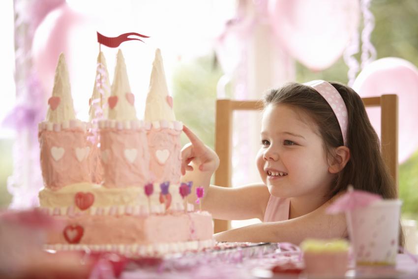 16 Princess Cake Ideas for a Royal Celebration | LoveToKnow