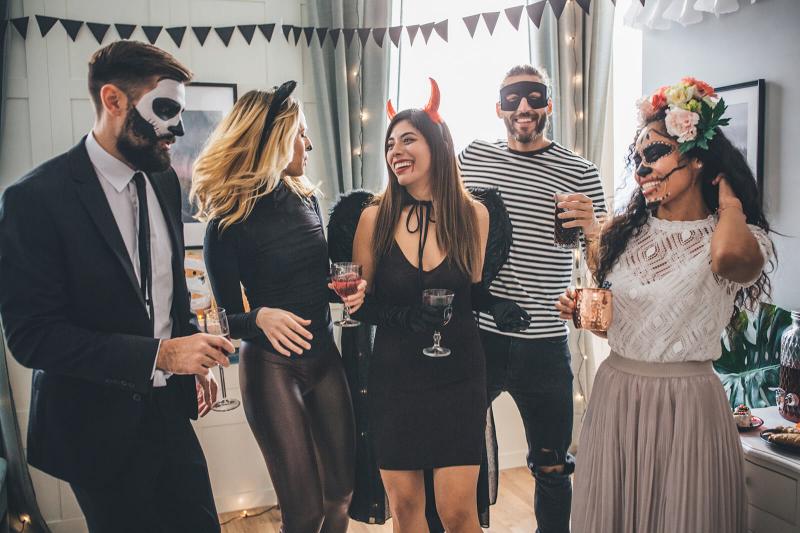 Halloween Party Music Playlist for All Your Ghoulish Gatherings ...