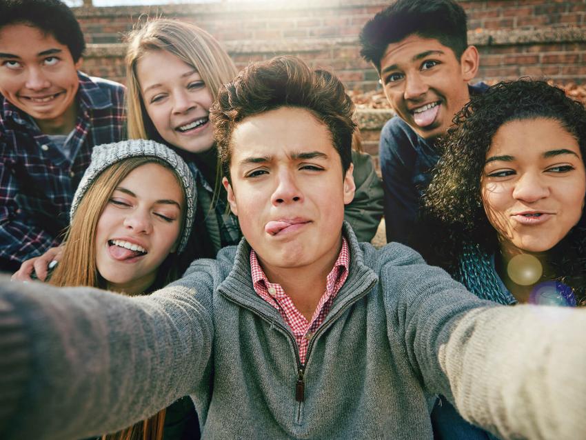 Exploring Teen Life Through Poetry | LoveToKnow