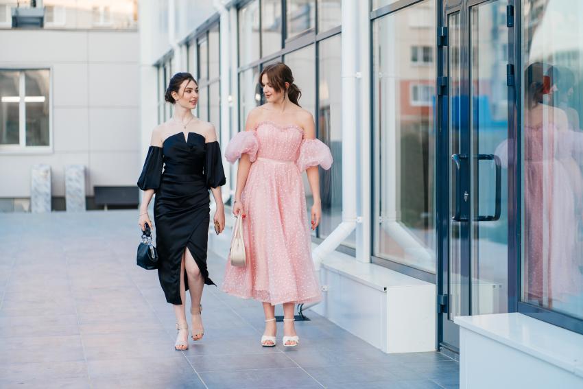 15 Instagram-Worthy Places to Take Prom Pictures | LoveToKnow