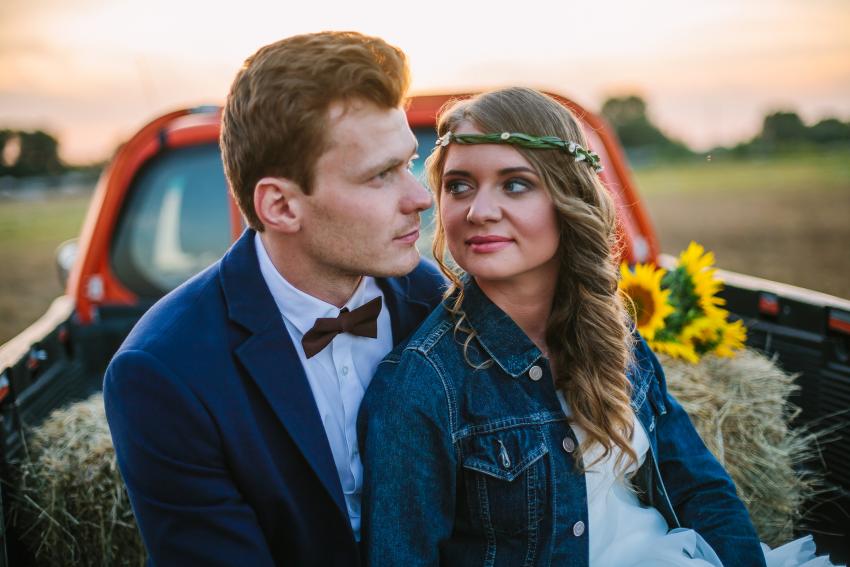 15 Instagram-Worthy Places to Take Prom Pictures | LoveToKnow