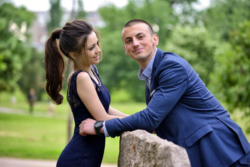 15 Instagram-Worthy Places to Take Prom Pictures | LoveToKnow