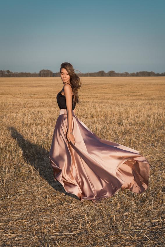 14 Tips for Taking Stunning Prom Pictures | LoveToKnow