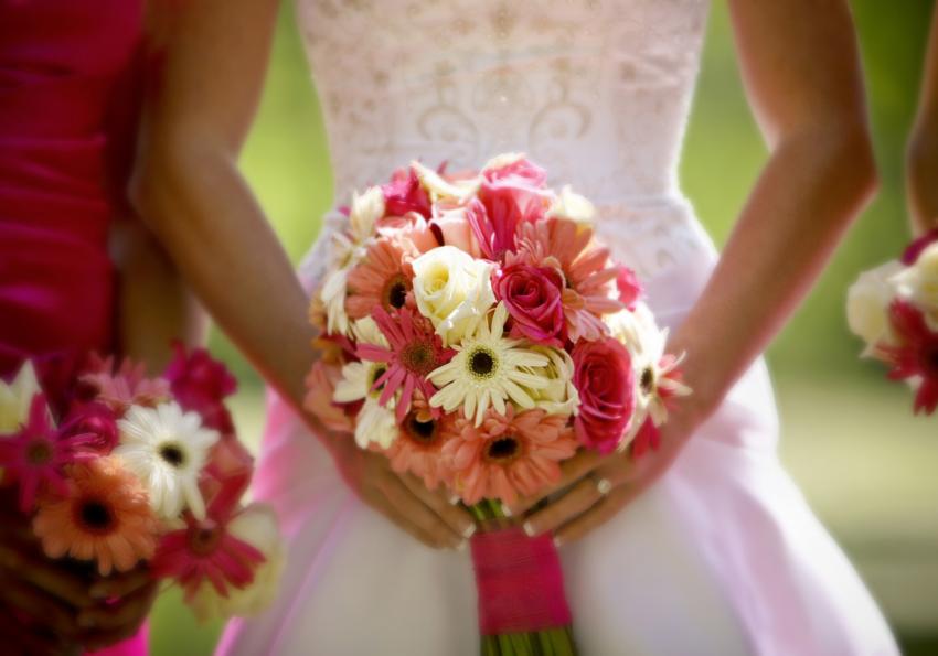 Stunning Gerbera Daisy Wedding Bouquets | LoveToKnow