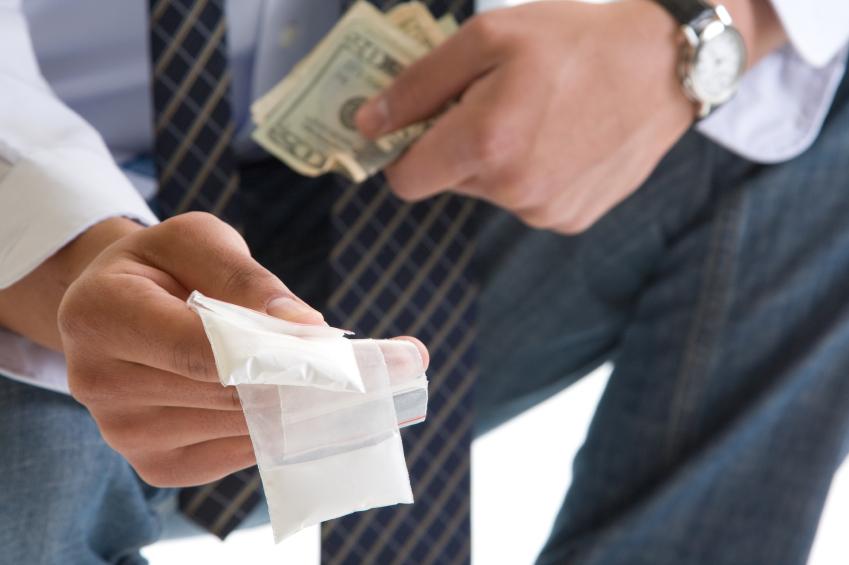 Signs of Drug Abuse | LoveToKnow Health & Wellness