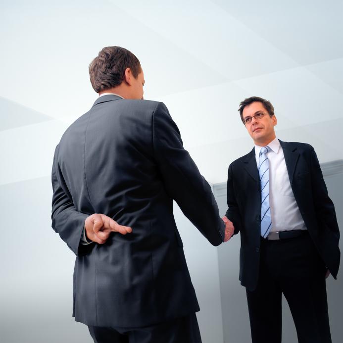 Traits of a Compulsive Liar | LoveToKnow Health & Wellness