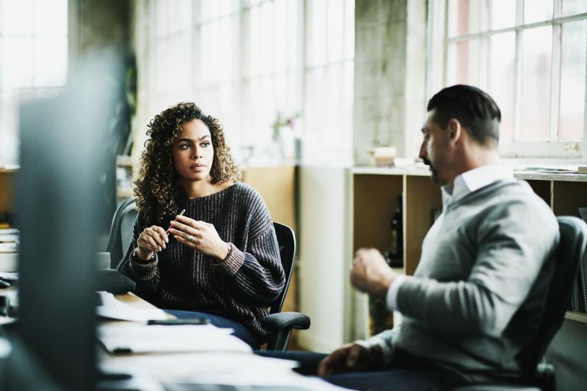 Signs of Lying in Body Language | LoveToKnow Health & Wellness