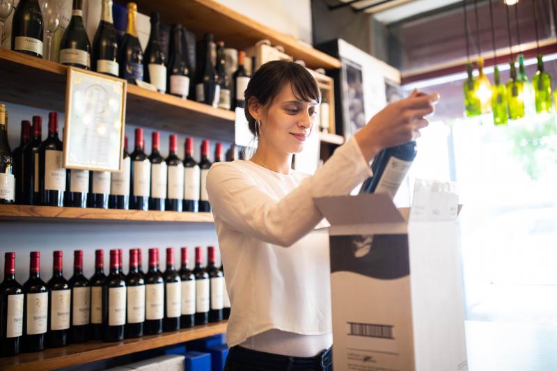 Practical Tips for Shipping Wine as a Gift | LoveToKnow