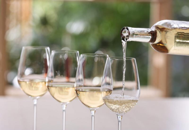 How Clear Wine Compares to Unfiltered Wine | LoveToKnow