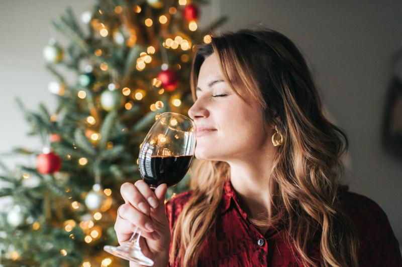 9 Christmas Wine Pairings for a Very Merry Holiday | LoveToKnow