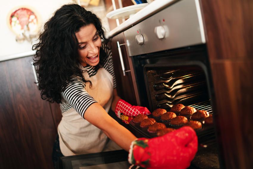 8 Ways to Make Your Hair Smell Good All Day | LoveToKnow