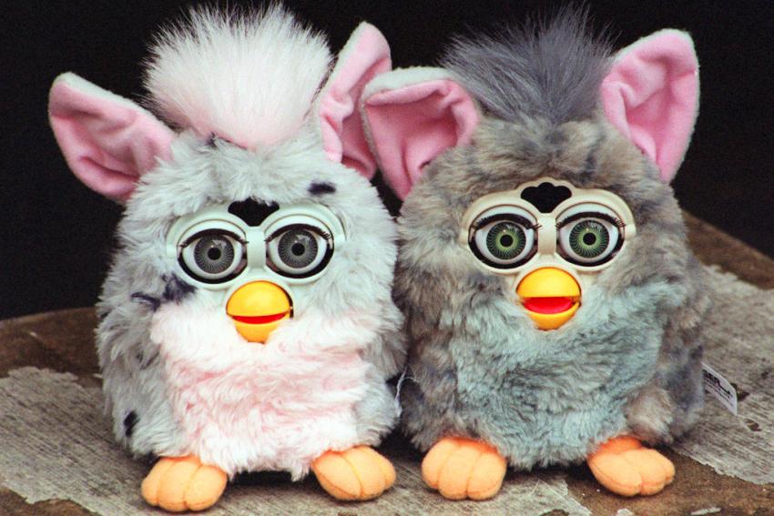 10 Creepy Toys That Kept Millennials Up at Night | LoveToKnow