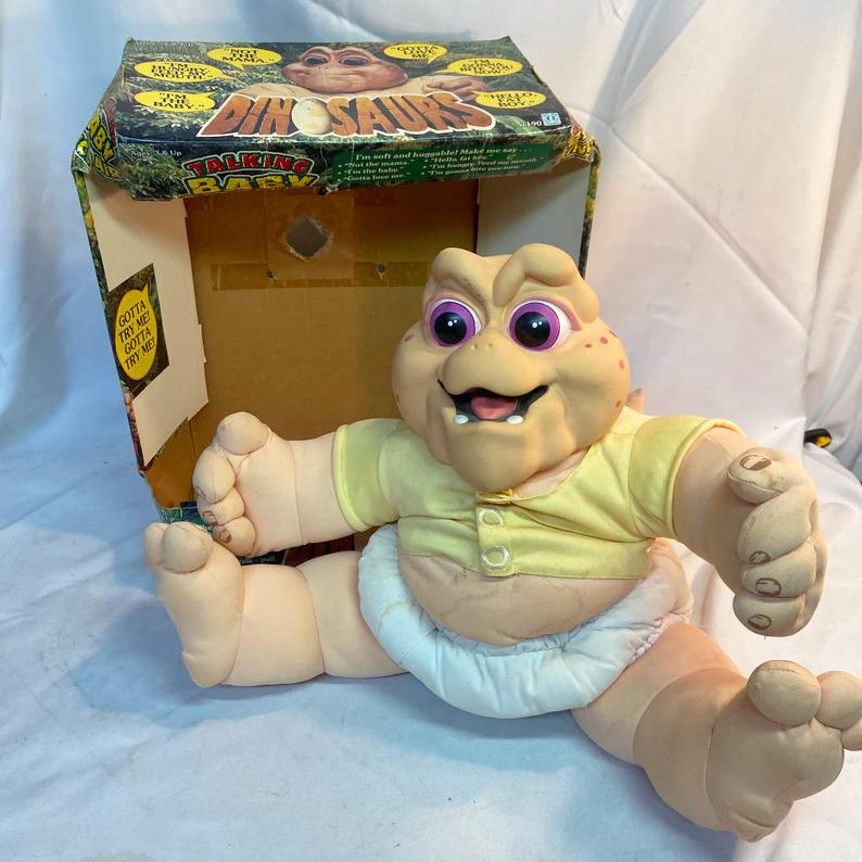 10 Creepy Toys That Kept Millennials Up at Night | LoveToKnow
