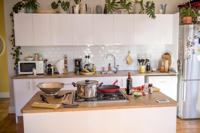 Kitchen Culprits: 8 Spots in Your Kitchen You Might Not Know Are Dirty ...