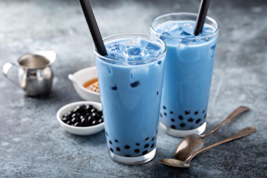 8 Boozy Boba Cocktails With a Pop of Flavor | LoveToKnow